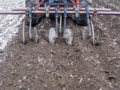 Ridge Tillage at Hackmatack Farm - Maine Organic Farmers and Gardeners
